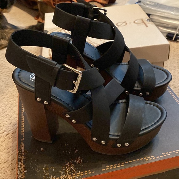 Route 66 | Shoes | Route 66 Tashelle Platform Sandals | Poshmark